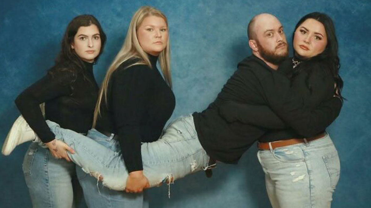 53 family photo fails that became unforgettable internet legends
