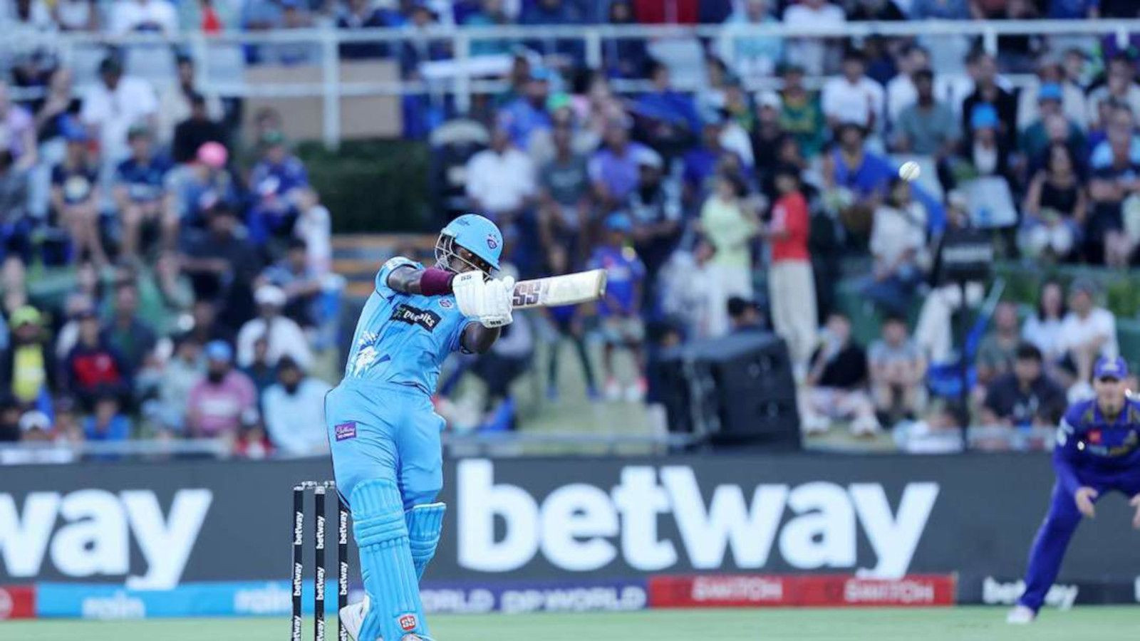 Pretoria Capitals storm to SA20 summit with comfortable win over MI ...