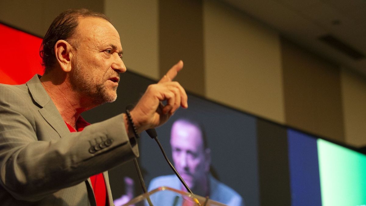 Presidente do PT rebate Economist: "Falta argumento, sobra preconceito"