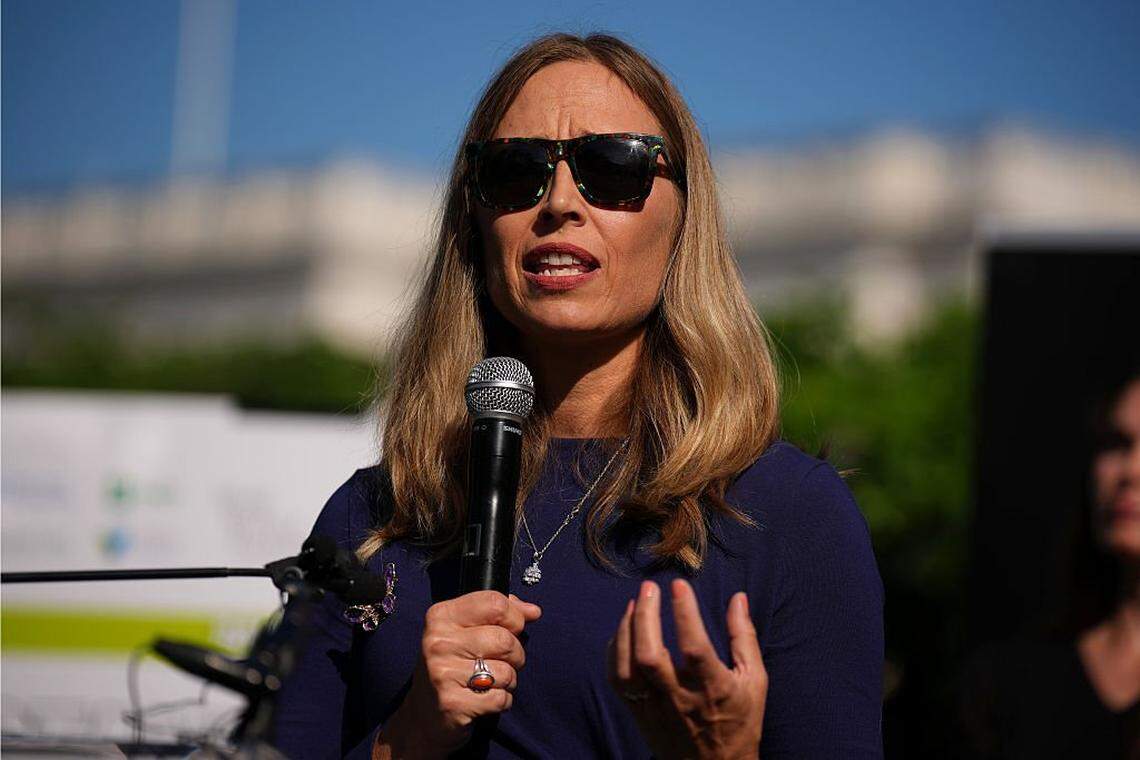 Why a flight booked by a Miami Herald reporter wound up in the latest ...