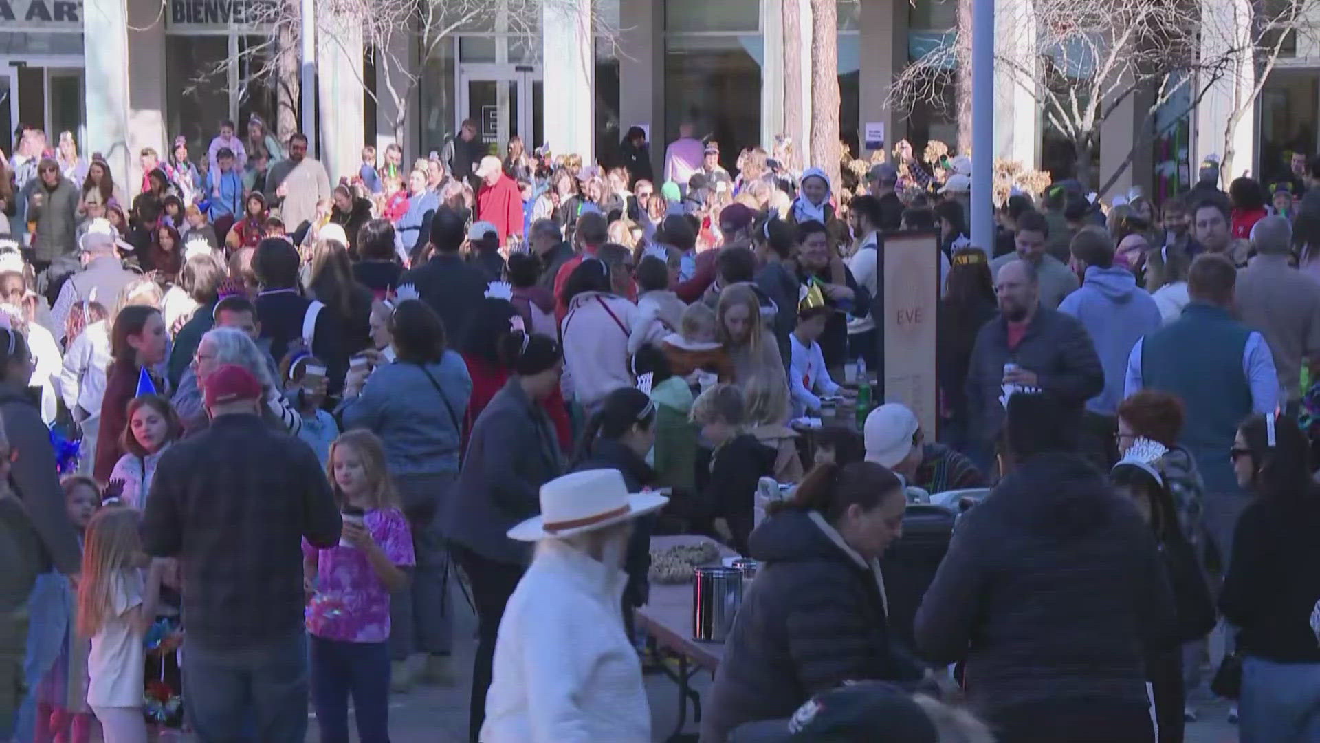 Latest news | Crystal Bridges hosts Noon Year's Eve celebration