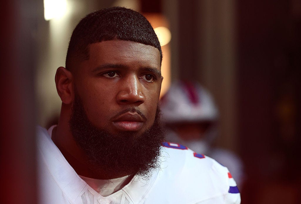 Ed Oliver hurts knee, further delaying his return from injured reserve