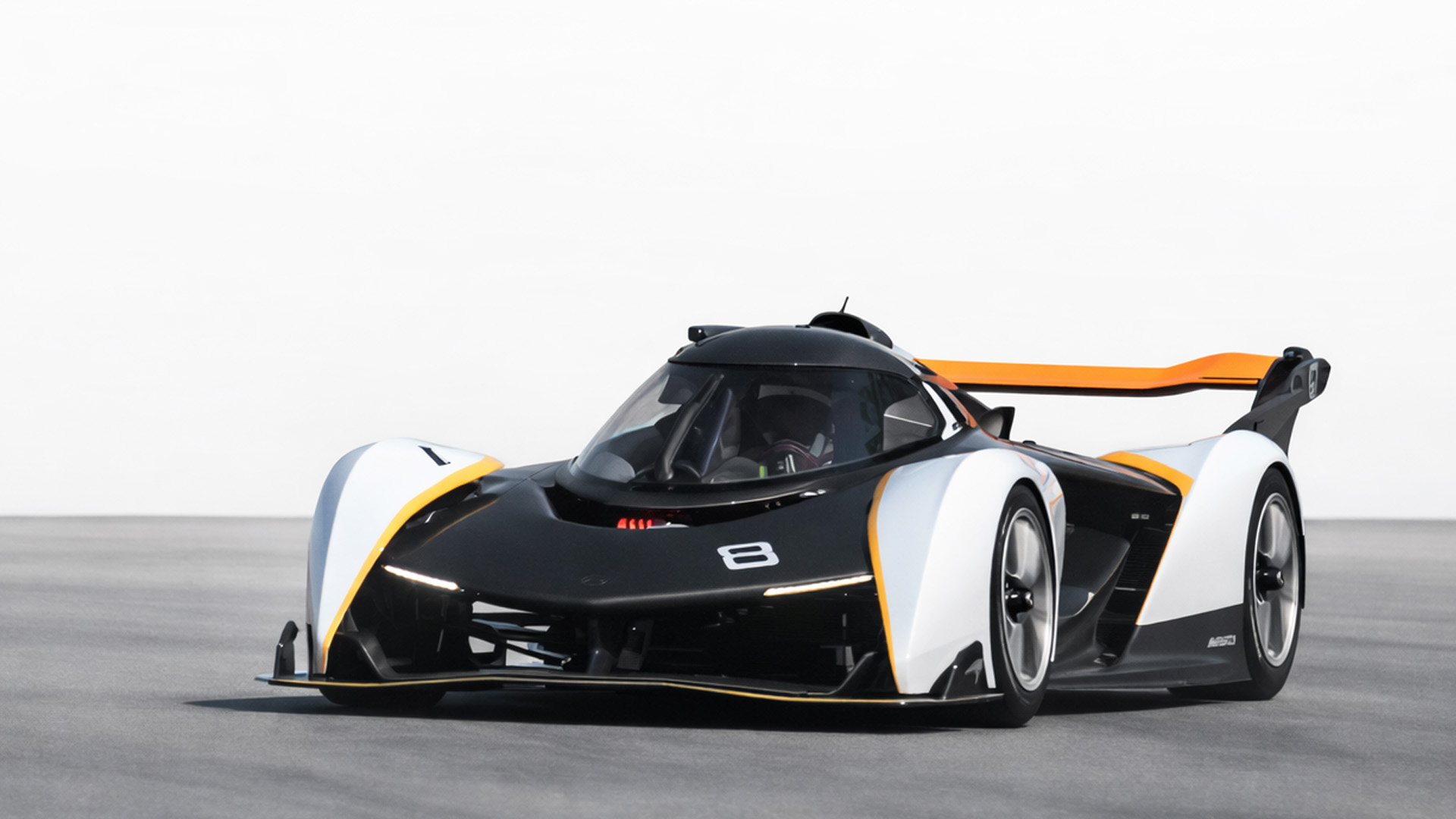 McLaren Solus GT shows extreme track performance