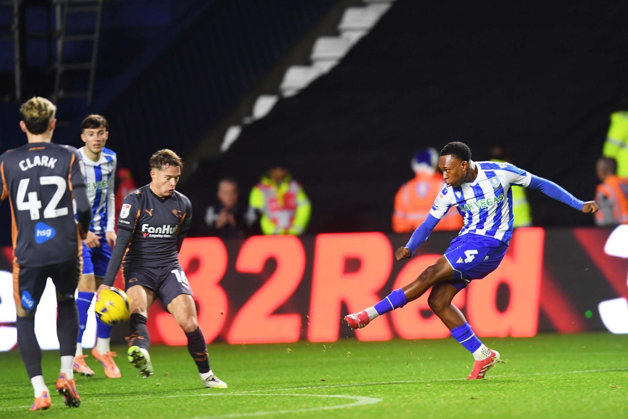 Preston North End v Sheffield Wednesday: 'Somebody stops speaking ...