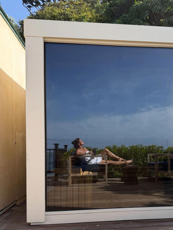 Cindy Crawford kisses husband Rande Gerber in rare PDA-packed photo as ...