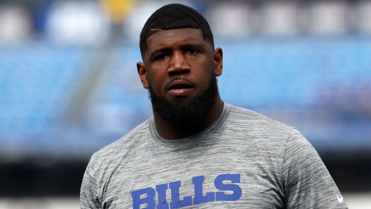 Bills' Ed Oliver injures meniscus during rehab, has procedure