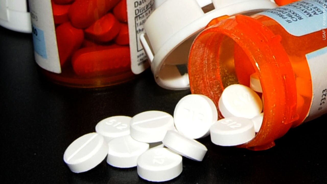 Feds can’t change drug discount program for now, Maine federal judge says