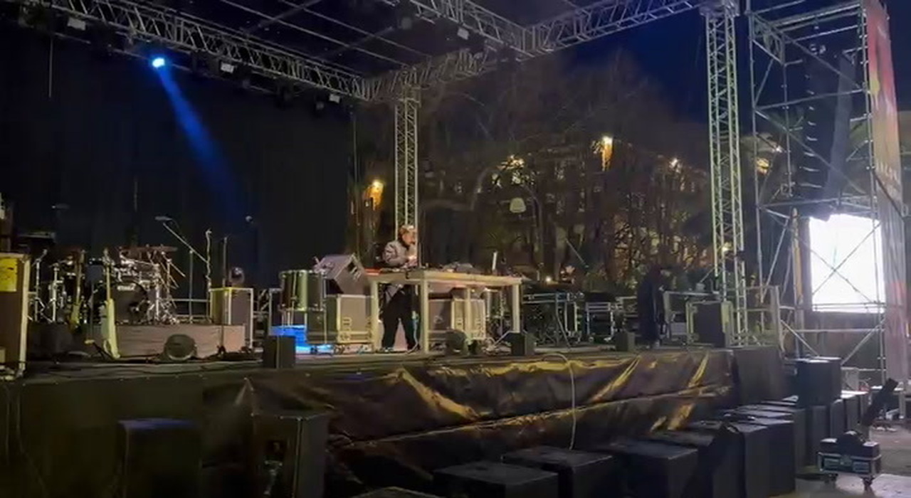 Conto alla rovescia in piazza Cavour aspettando Francesca Michielin