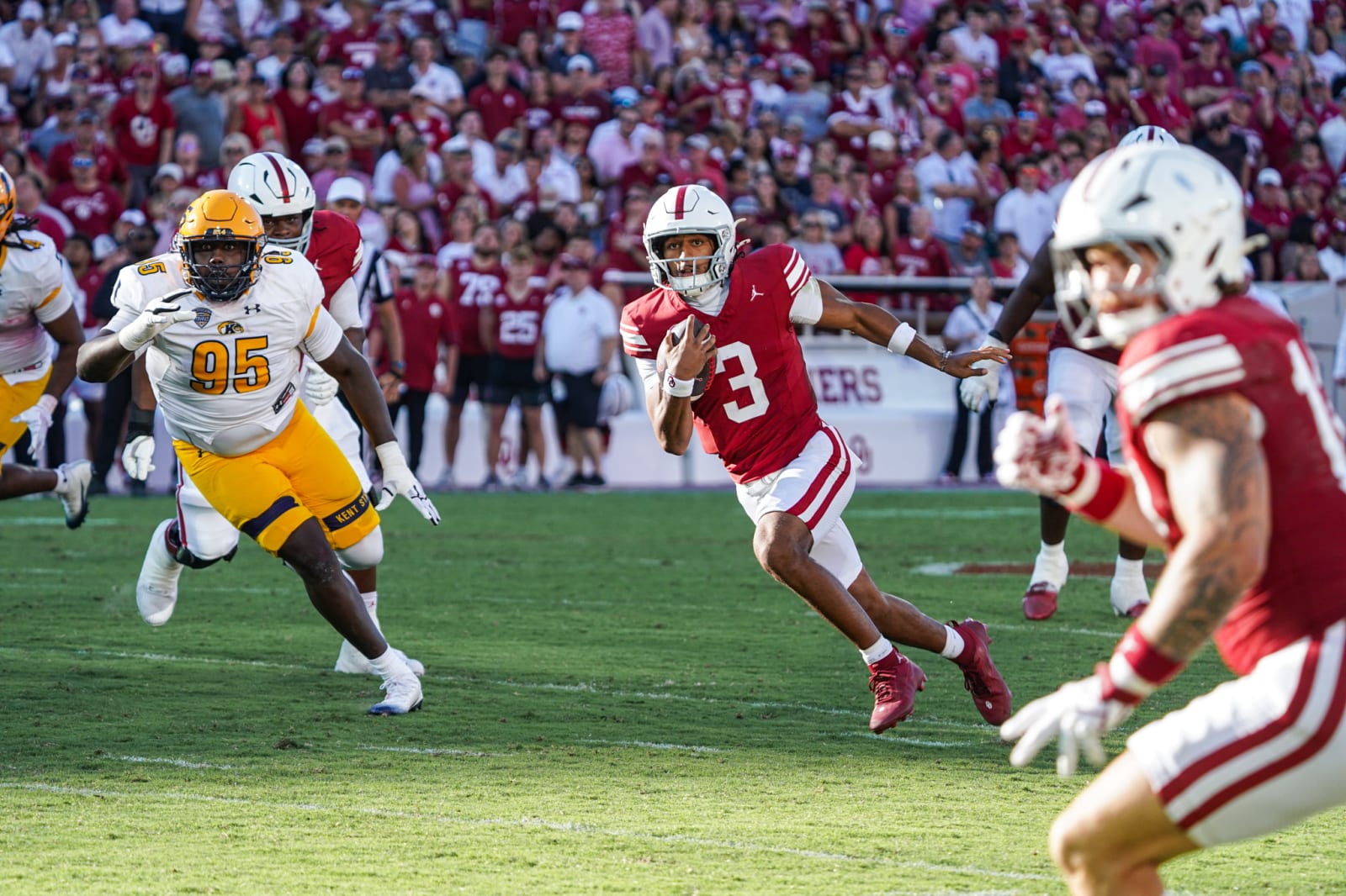 Oklahoma backup QB Hawkins to transfer, seek starting opportunity