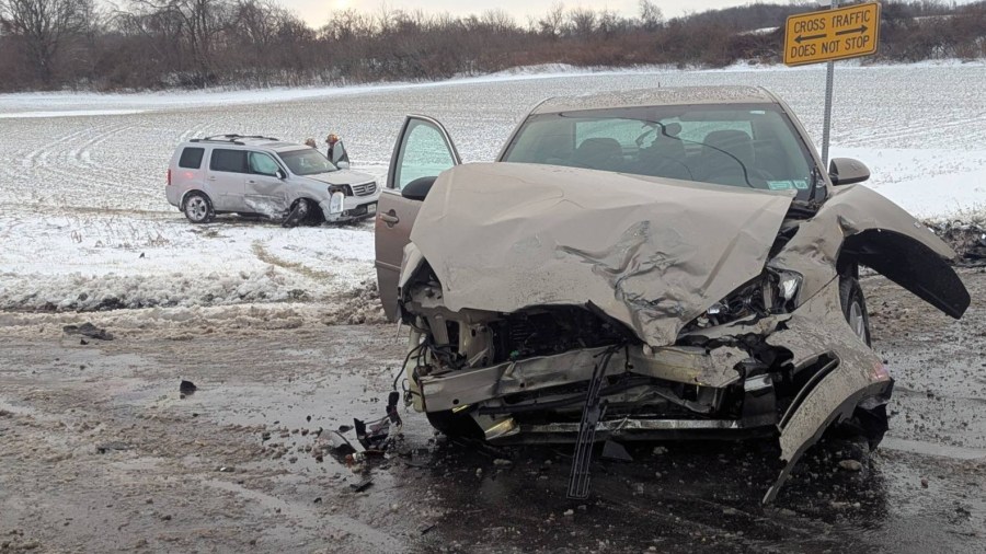 Bergen Fire responds to two-vehicle crash at Jericho, Townline roads