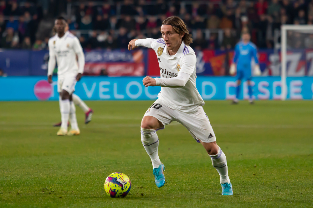 Luka Modric played football in a refugee hotel and returns at forty to ...