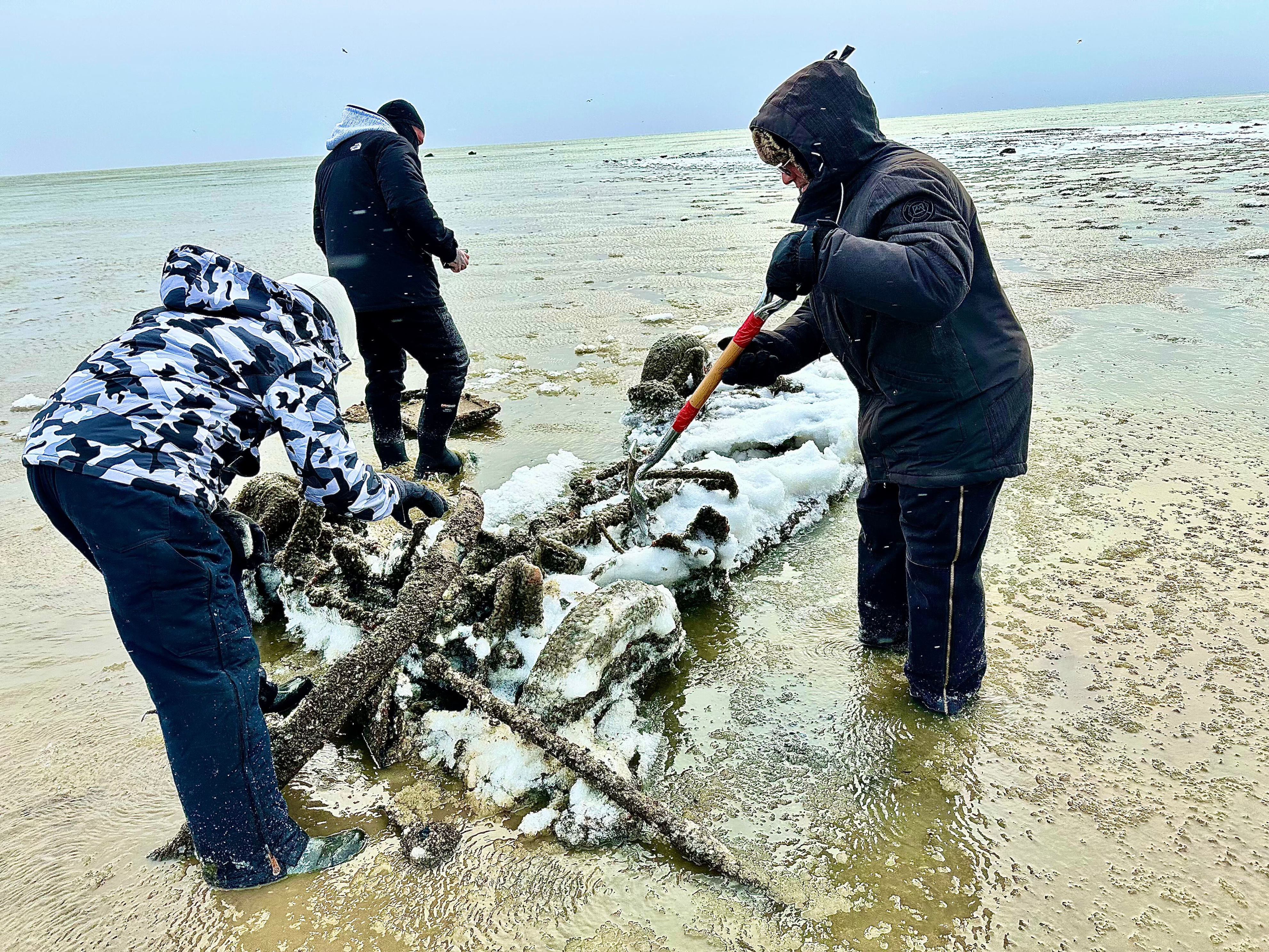 Seiche uncovers hidden treasures in Lake Erie