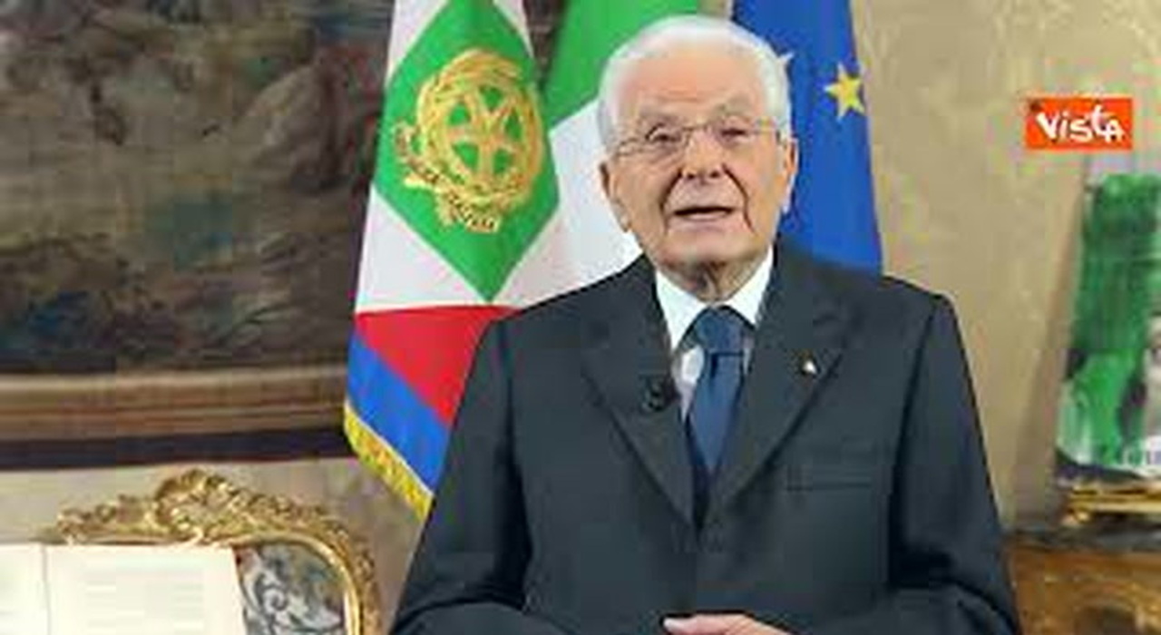 Mattarella: Costituenti crearono Costituzione superando una forte ...