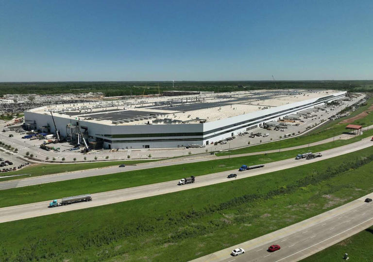 Tesla Cybercab robotaxi prototypes spotted testing in Austin