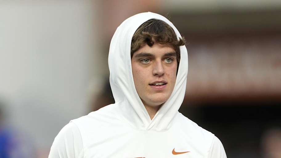 Arch Manning’s dad Cooper’s Texas fit at Citrus Bowl causes social ...