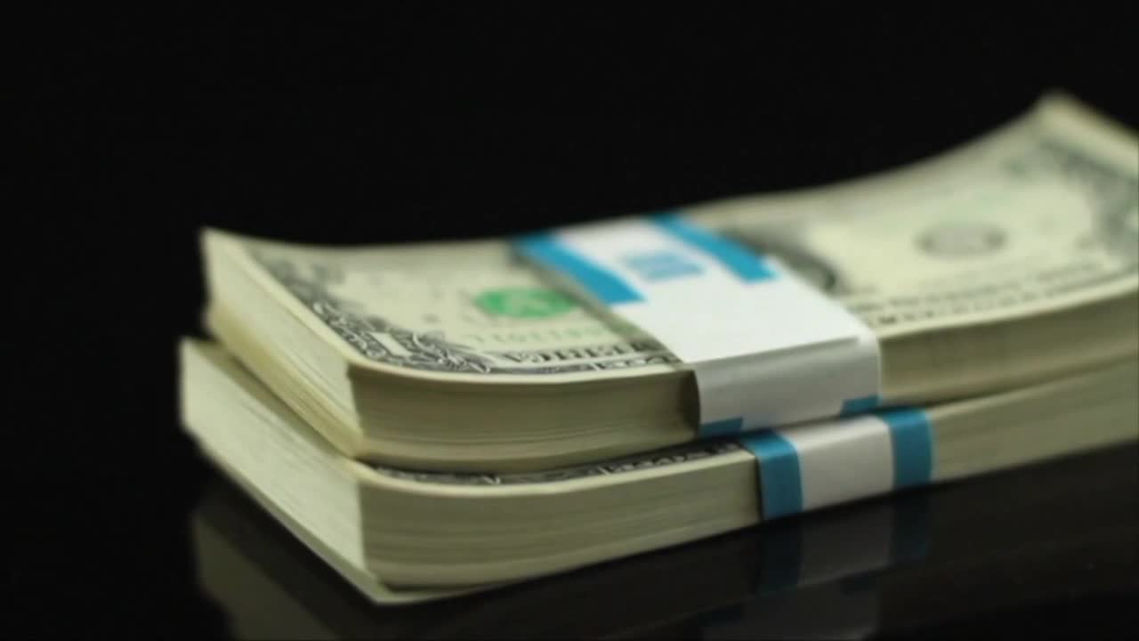 Expert tips to save money and tackle debt in 2026