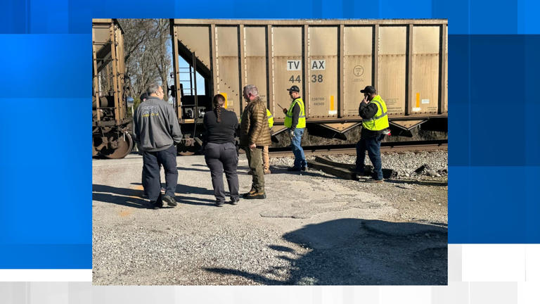 Train strikes semi-truck in Courtland, no injuries reported