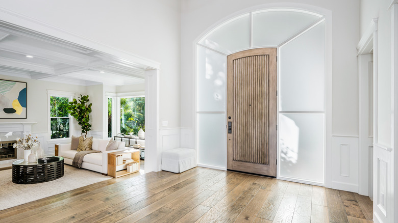 The common entryway eyesore that's quietly wrecking your home's first ...