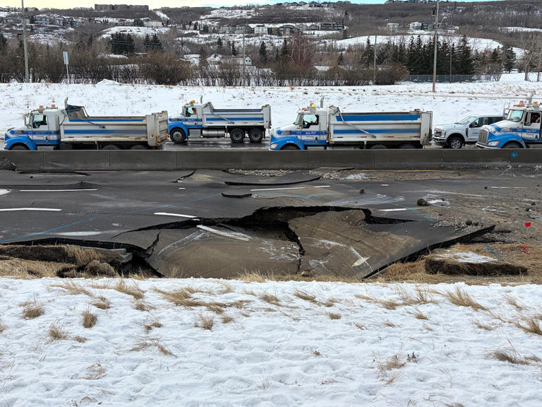 No timeline for Calgary water main fix; boil water advisory in place ...