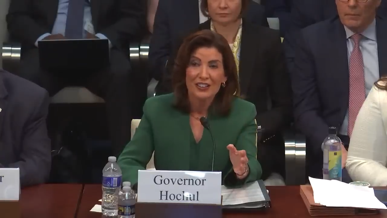 'I suggest you look at the facts': Kathy Hochul shows Elise Stefanik ...