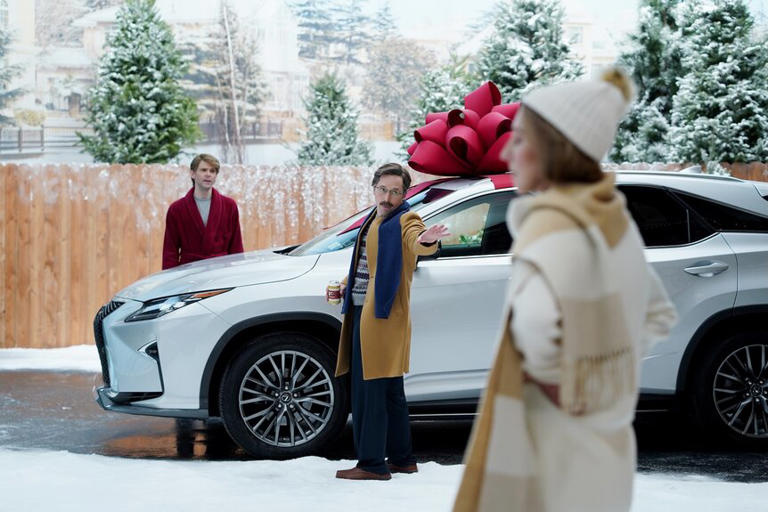 SNL's "December to Remember" car ad shows the dark side of those big ...
