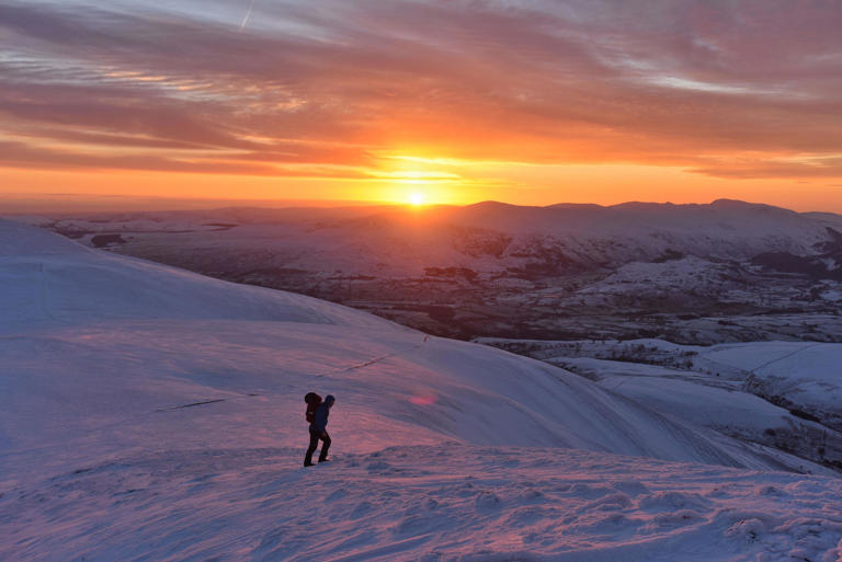 Who can claim cold weather payments as temperatures plummet?