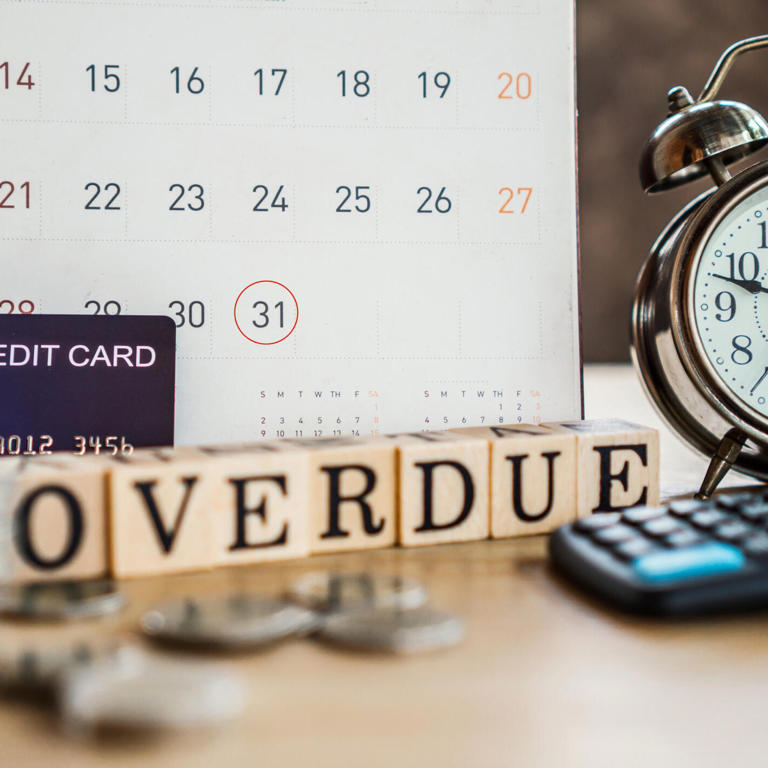 What happens if your credit card payment bounces?