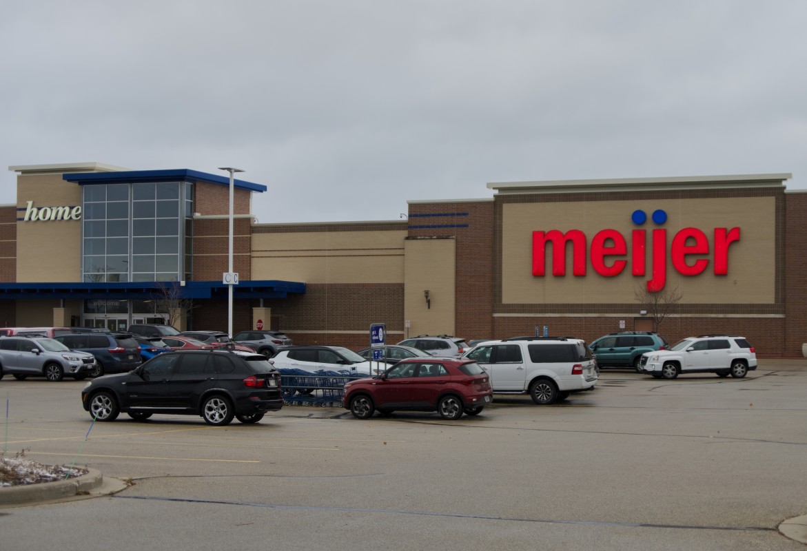 Will Meijer be open on New Year's Day 2026?