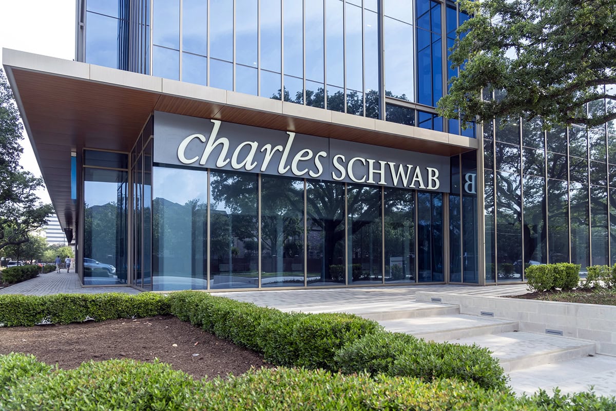 8 best Schwab index funds for thrifty investors in 2026