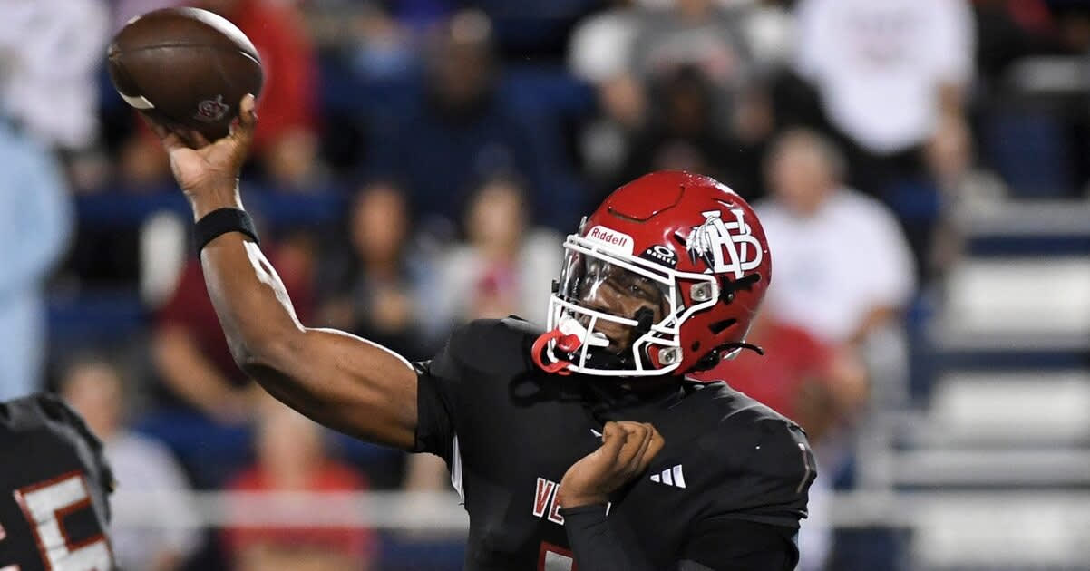 2028 No. 1 QB Champ Monds reclassifying to 2027 cycle