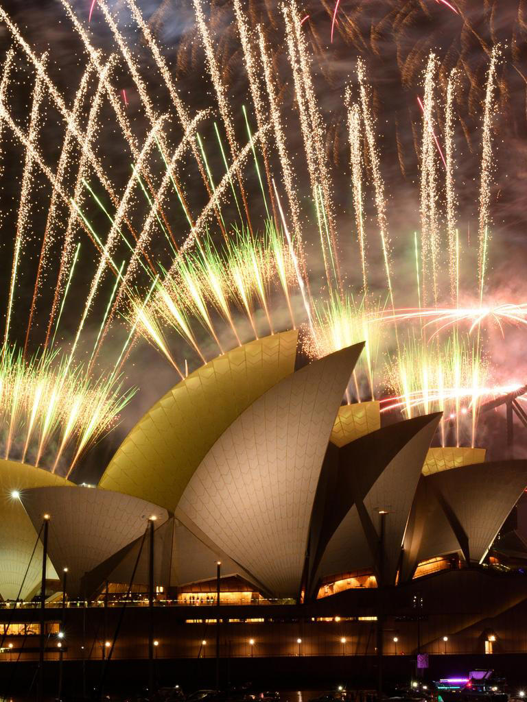 Arrests mar poignant Sydney NYE events