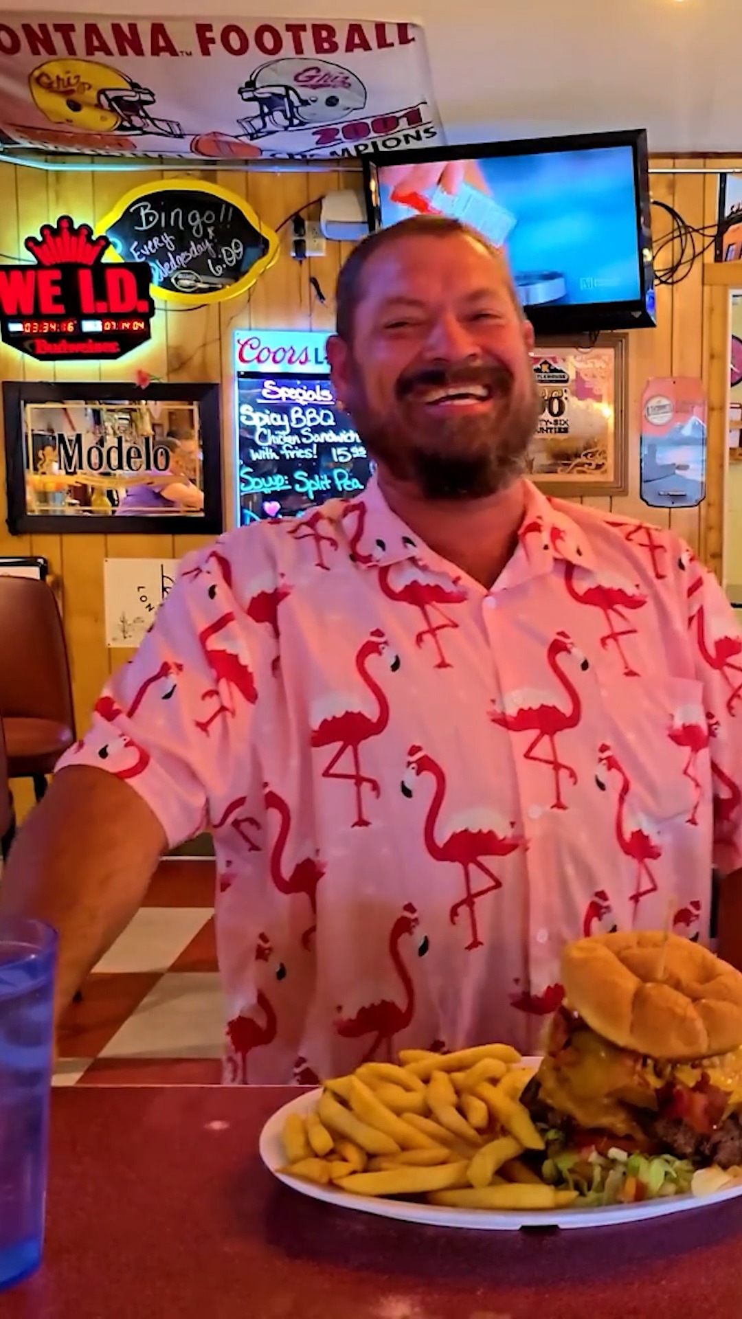 9 minutes, 1 burger, tons of fries