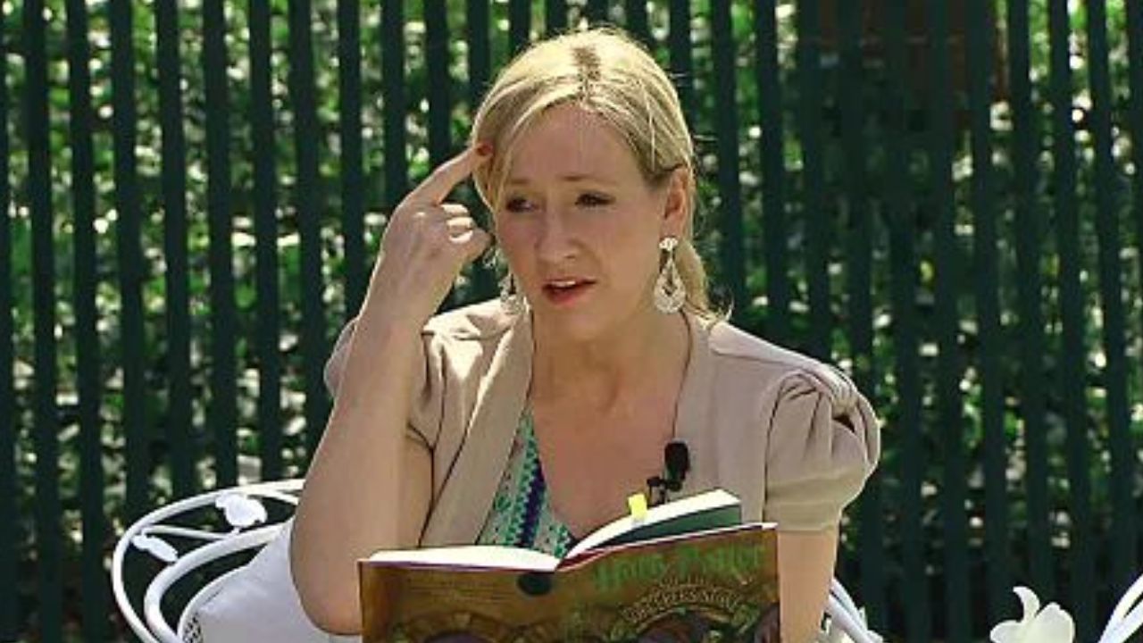 JK Rowling receives an exorbitant amount of money every day from Harry ...