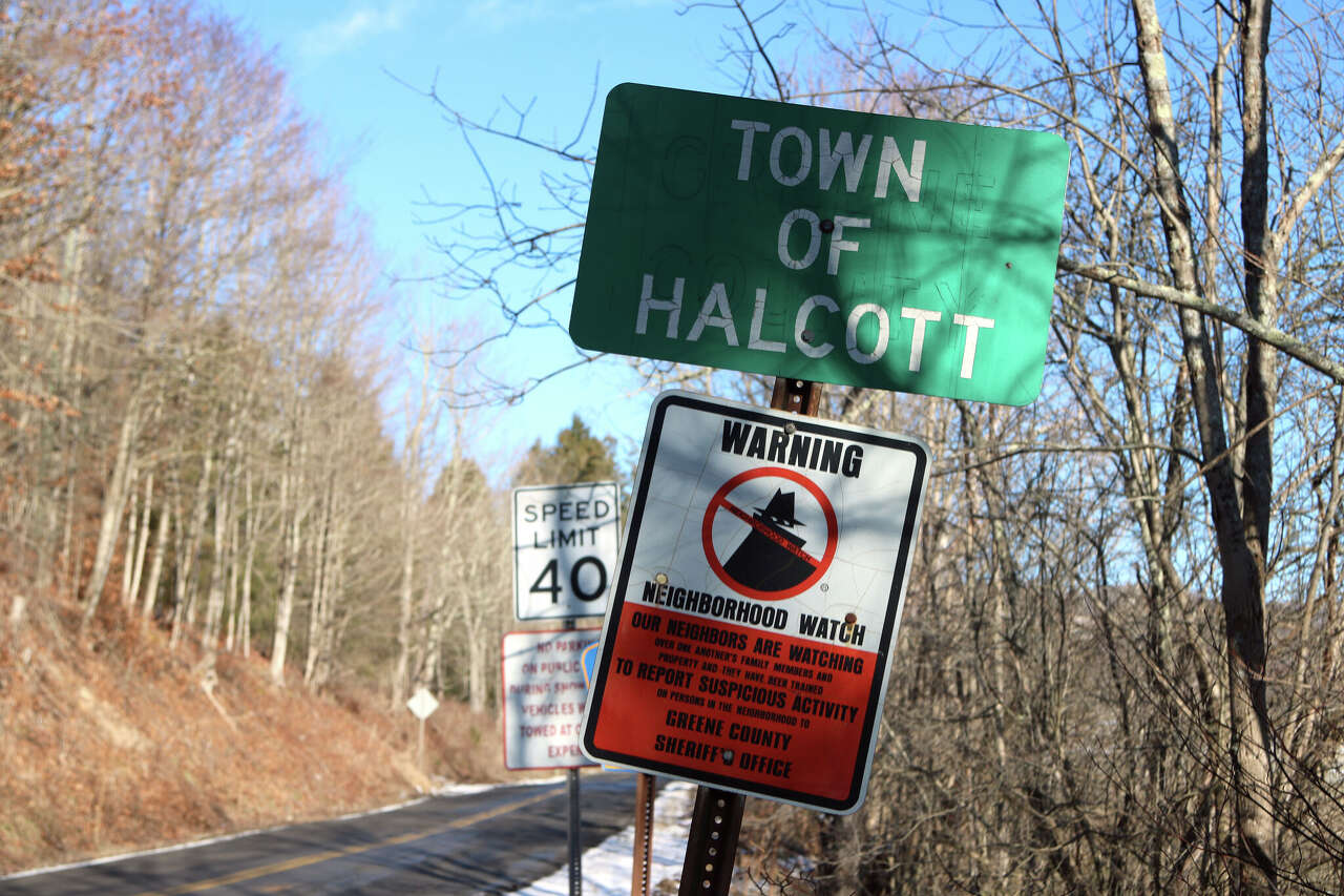 Greene County 'quiet valley' town is disconnected from, well, Greene County