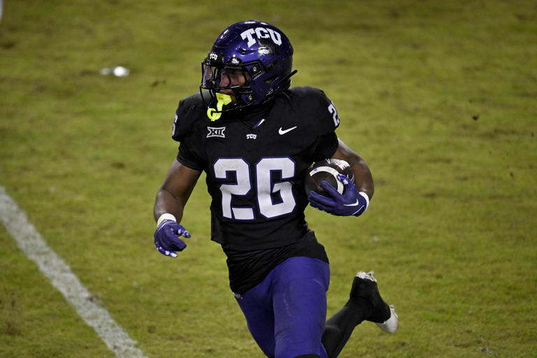 TCU walks off No. 16 USC in OT on wild third-down play to end Alamo Bowl