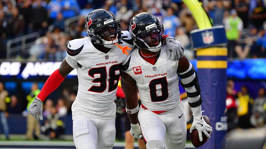 Texans make quiet depth chart adjustment on defense