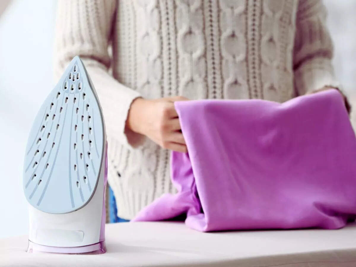 How to get wrinkles out of clothes without an iron