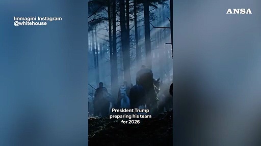 Trump gladiatore, la scena cult del film sul social della Casa Bianca