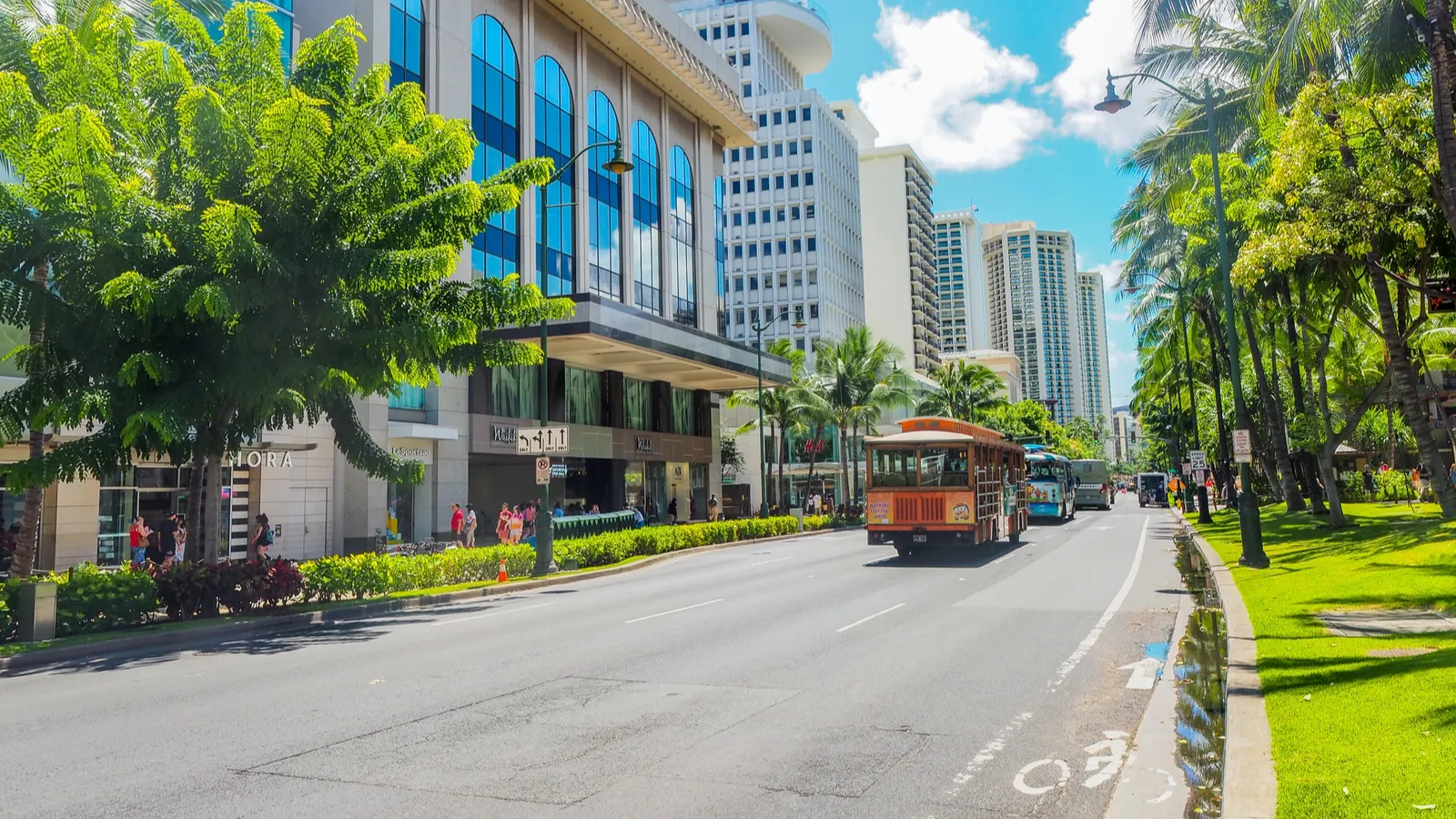 12 awkward questions people have about Hawaii