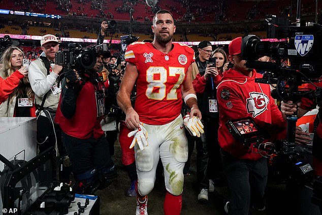 Travis Kelce reveals Taylor Swift gave him his 'best' Christmas present ...