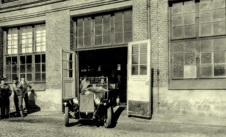 Tomorrow Is 2026: Guess What Car With A Person's Name And Was The Start ...