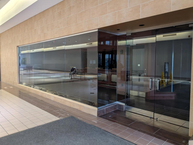 Last day for interior stores at the Marketplace Mall