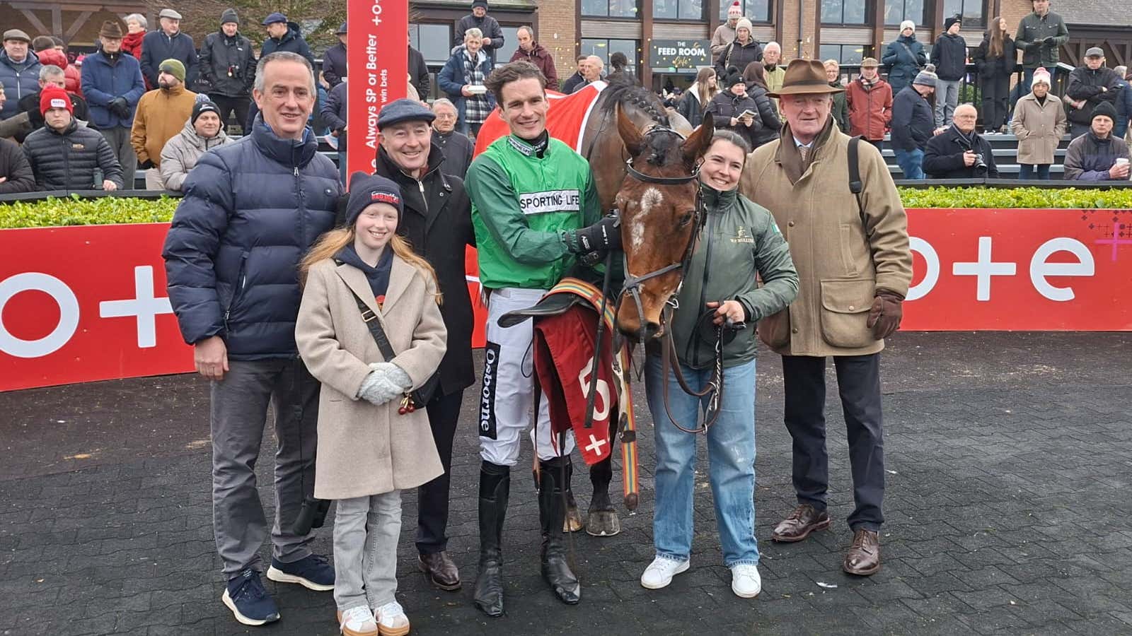 Hurdles return sees El Fabiolo back on winning form