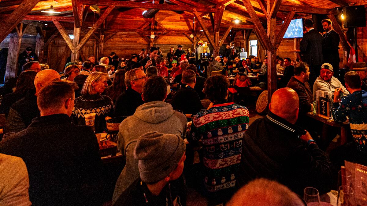 Fondue, tourisme et Mondial 2026 : Le chalet fribourgeois, vitrine d'un ...