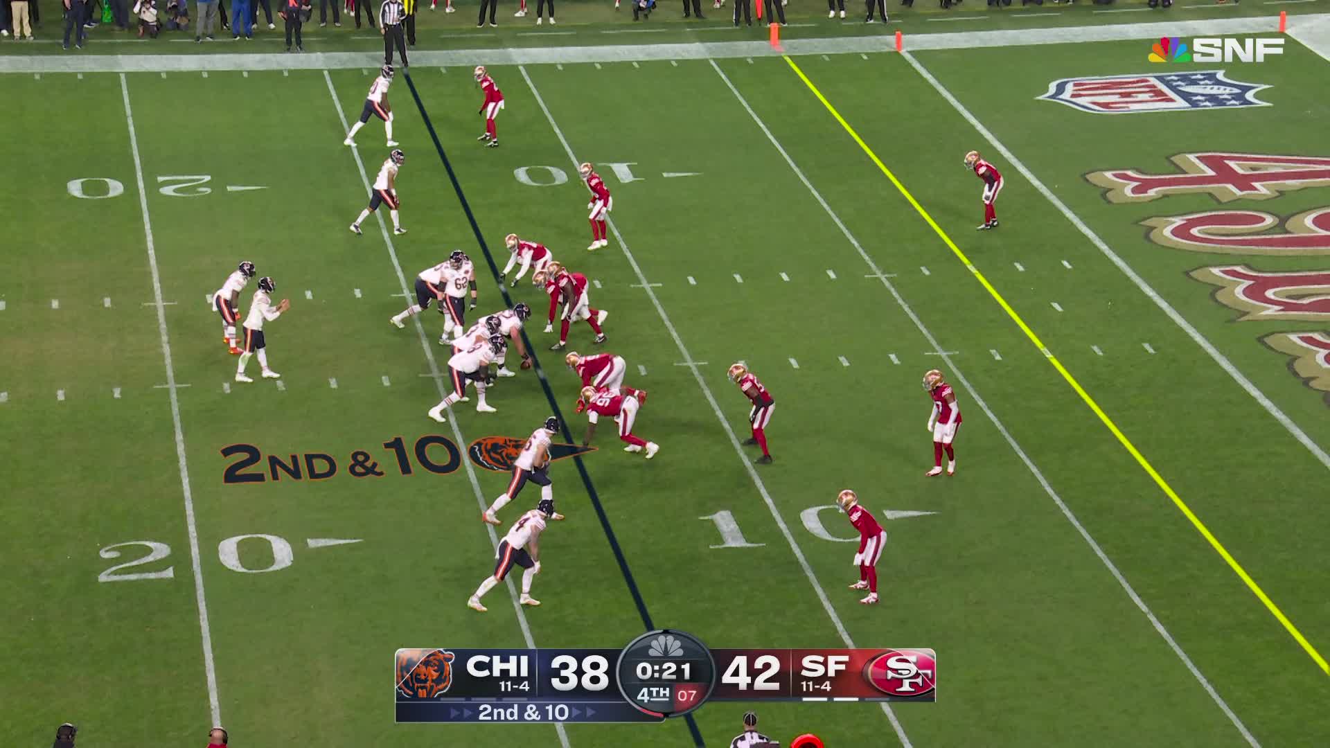 Can't-miss play: Hook-and-ladder in crunch time! Loveland and Swift ...