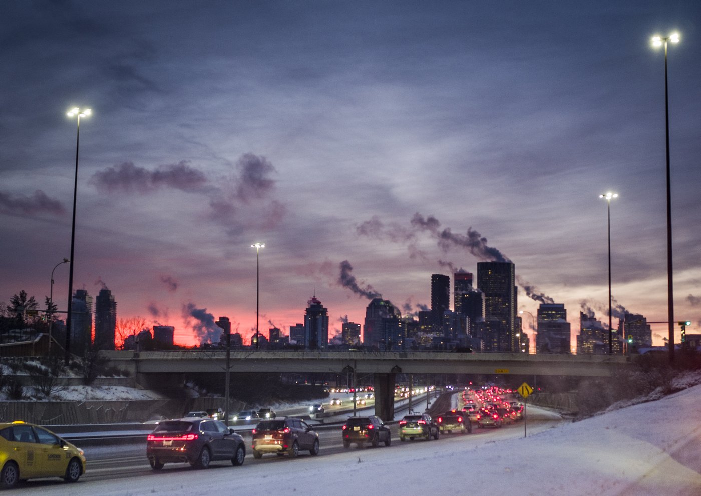 Water main break traps drivers, cars, forces restrictions in Calgary