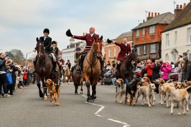 Photos: Crowds gather to watch Boxing Day meet