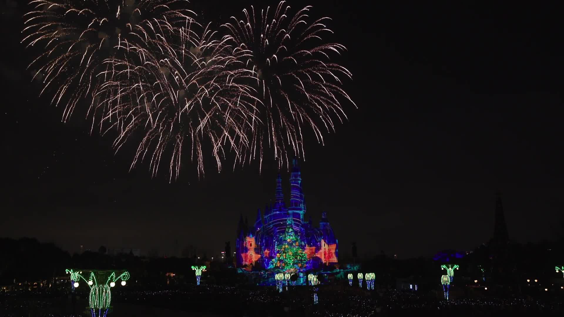 Shanghai Disney Resort 'Ignite the New Year' fireworks spectacular