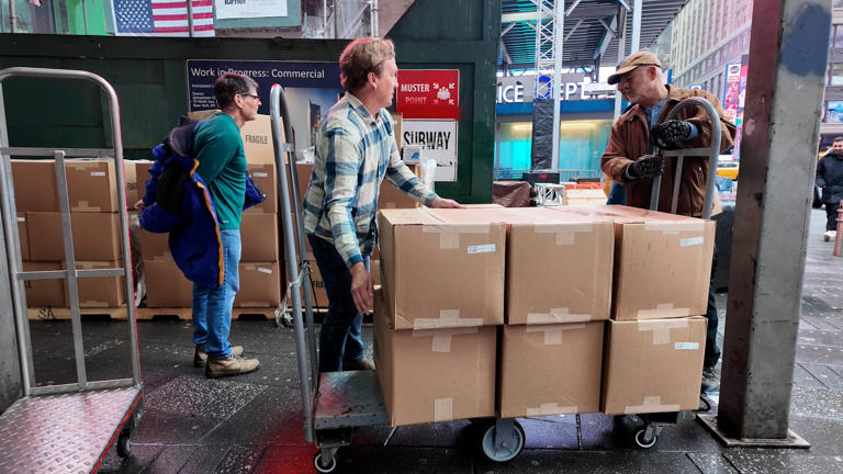 Meet the balloon king behind the New Year's Eve confetti in Times Square
