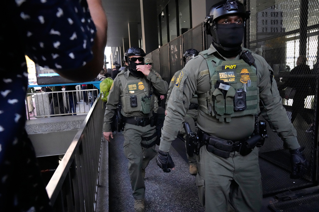 Border Patrol’s monthslong deployment to Chicago now expected to go on ...
